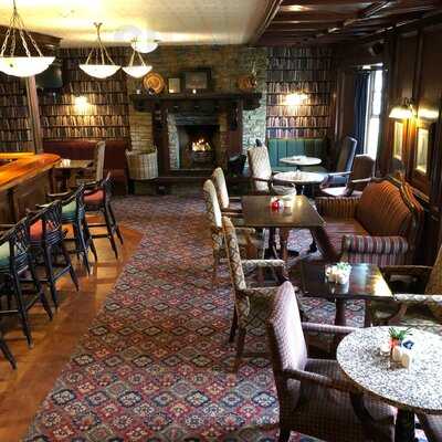 Kee's Hotel Restaurant, Ireland